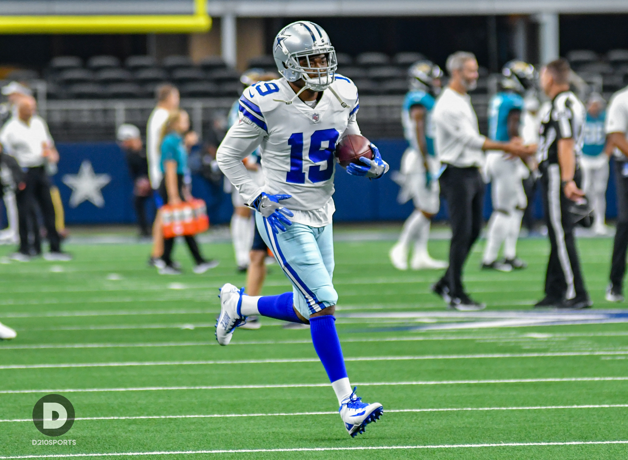 Amari Cooper placed on Reserve/COVID-19 List; Out Sunday vs. Chiefs ...