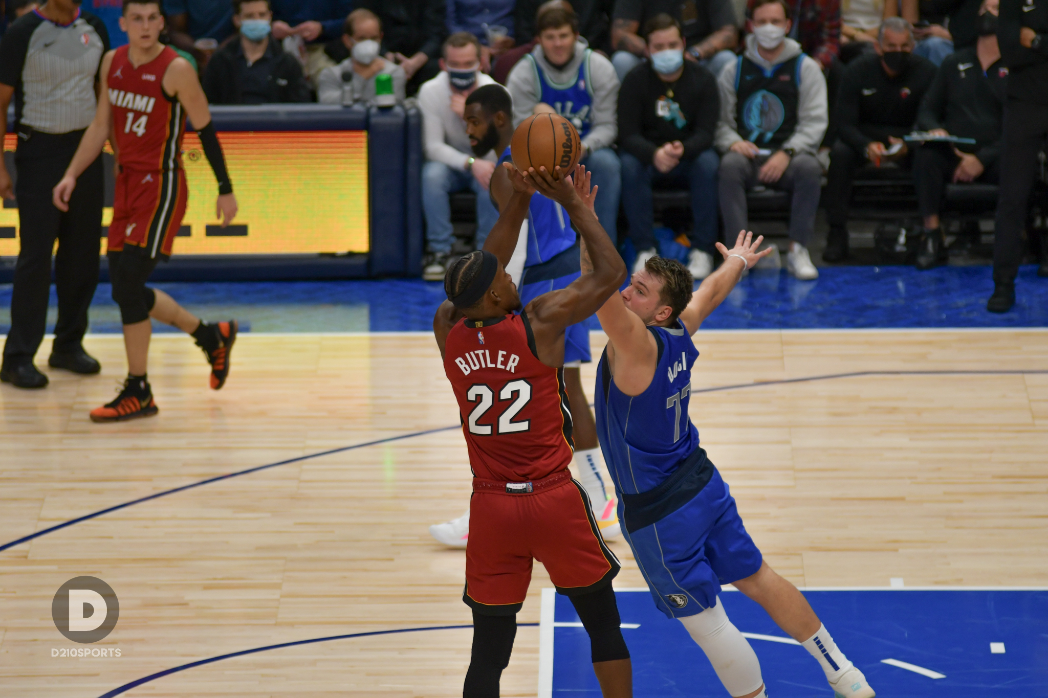 Mavericks Undefeated Win Streak at Home Ends After 125-110 Loss to The ...