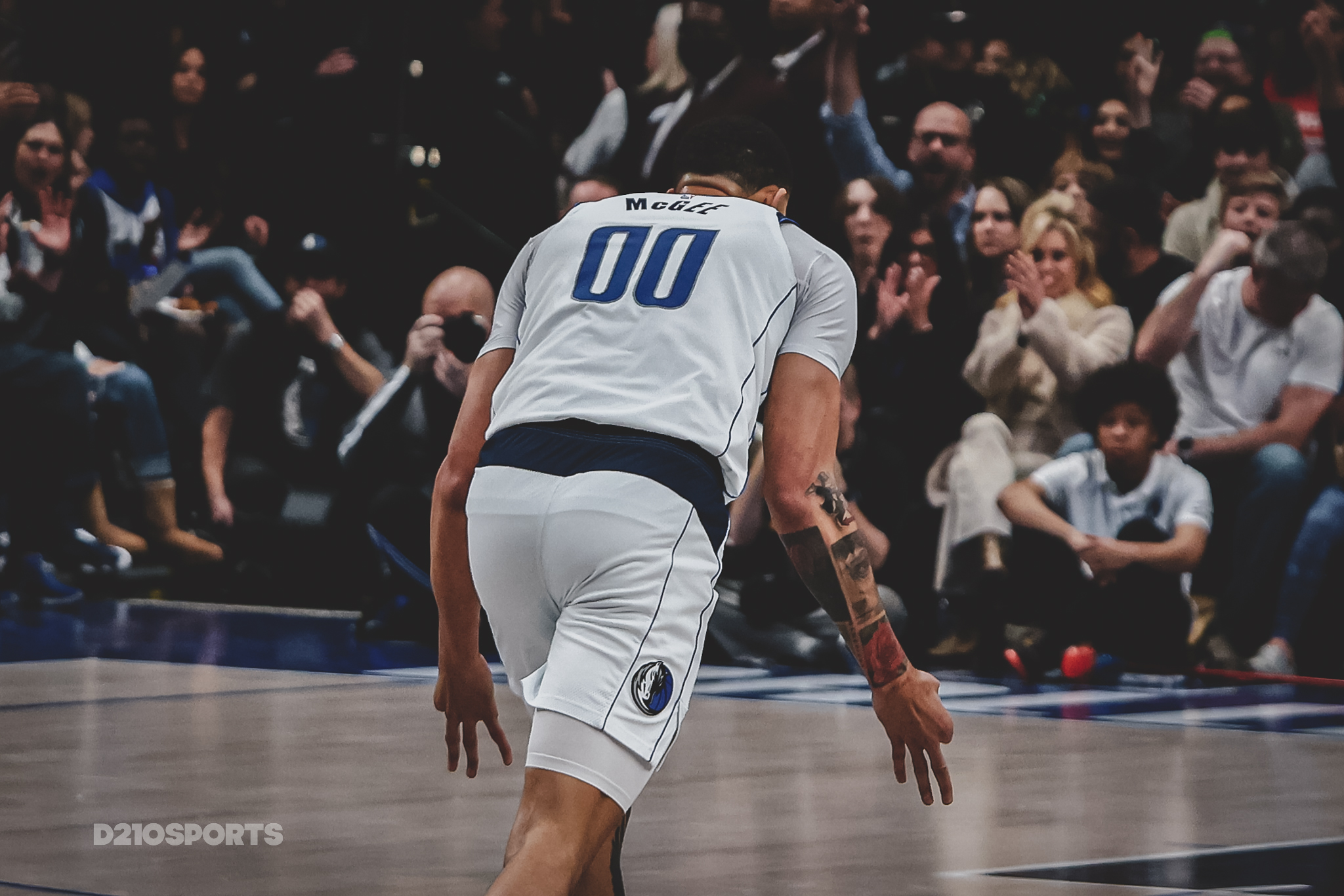 Mavericks Fall To Spurs In Season Finale - D210SPORTS