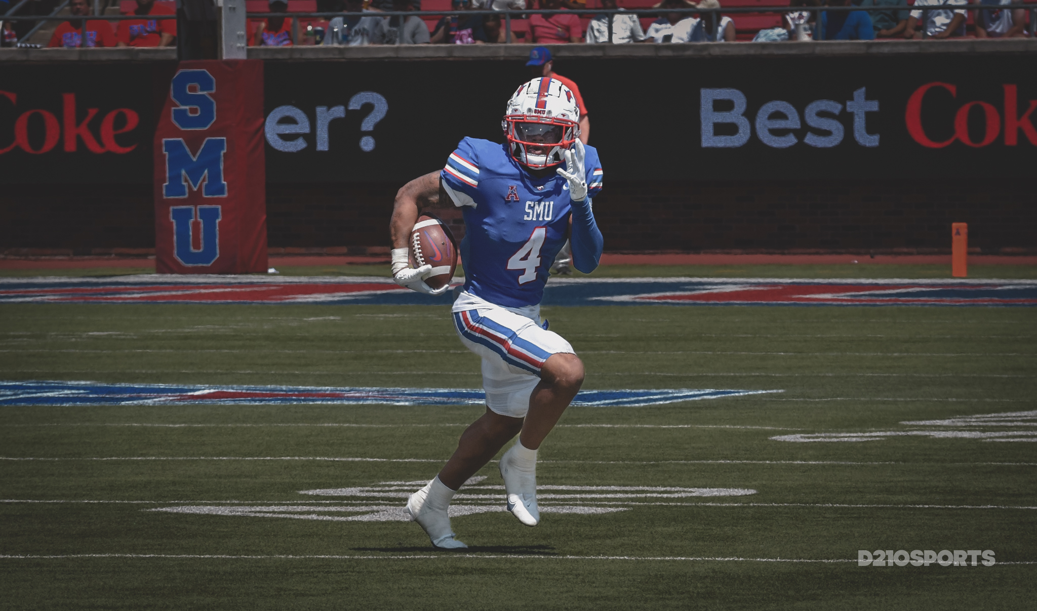 Career Night For RB Jaylan Knighton As SMU Dominates Charlotte, 34-16 ...