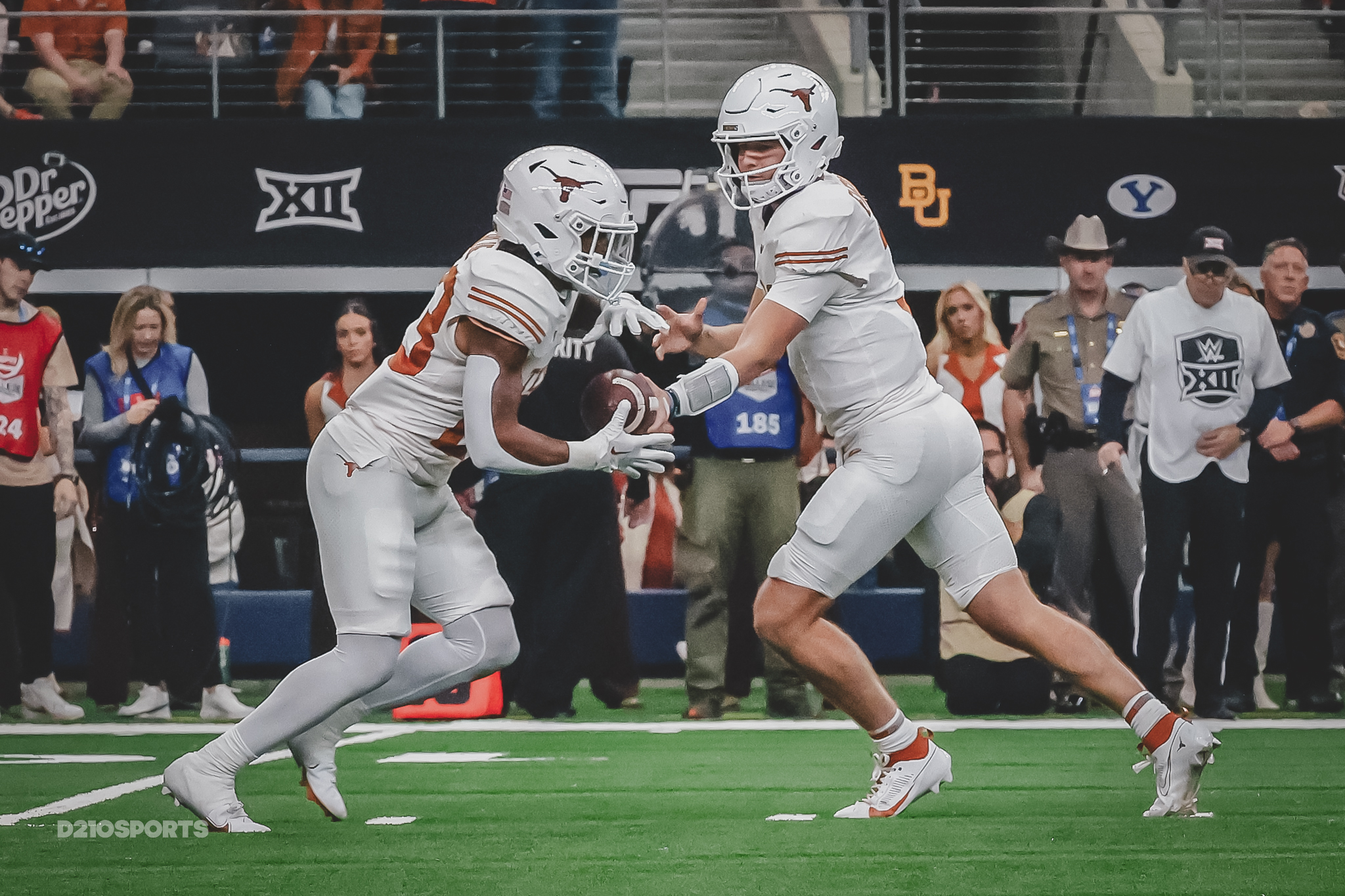 Texas Wins The Big 12 Title Defeating Oklahoma State 49 21 D210sports