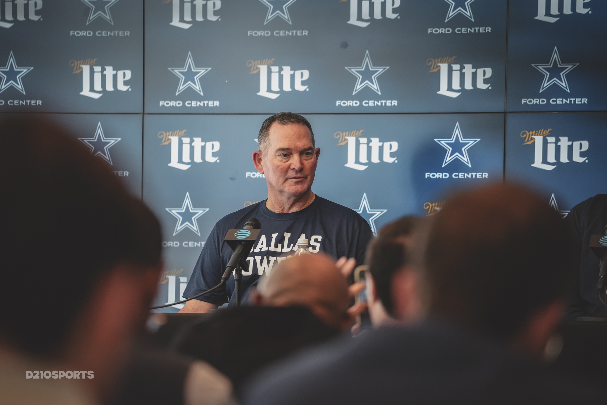 !Dallas Cowboys Officially Introduce Mike Zimmer As Defensive ...