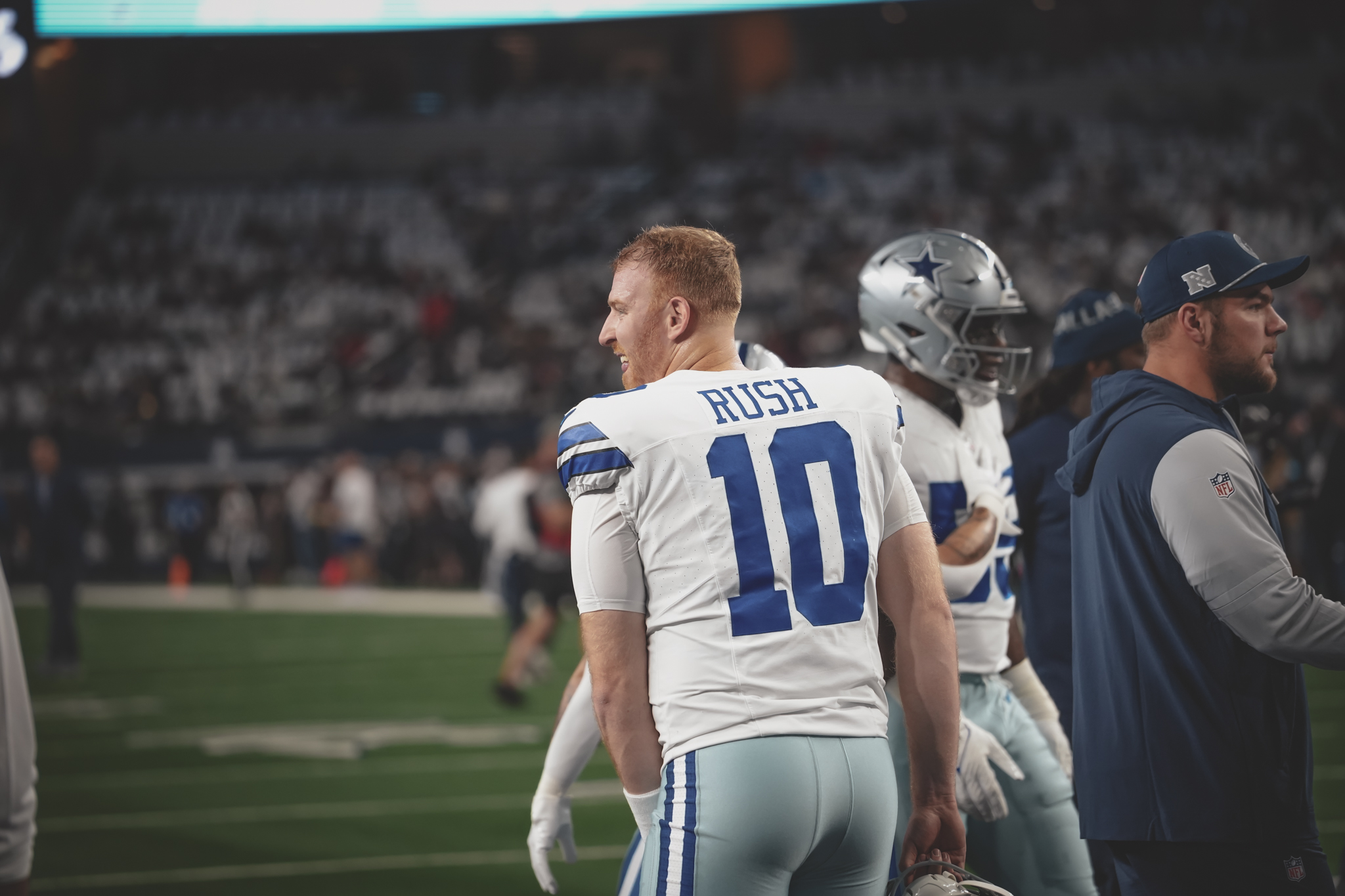 Cowboys Edge Commanders in Wild Fourth-Quarter Shootout, 34-26 - D210SPORTS