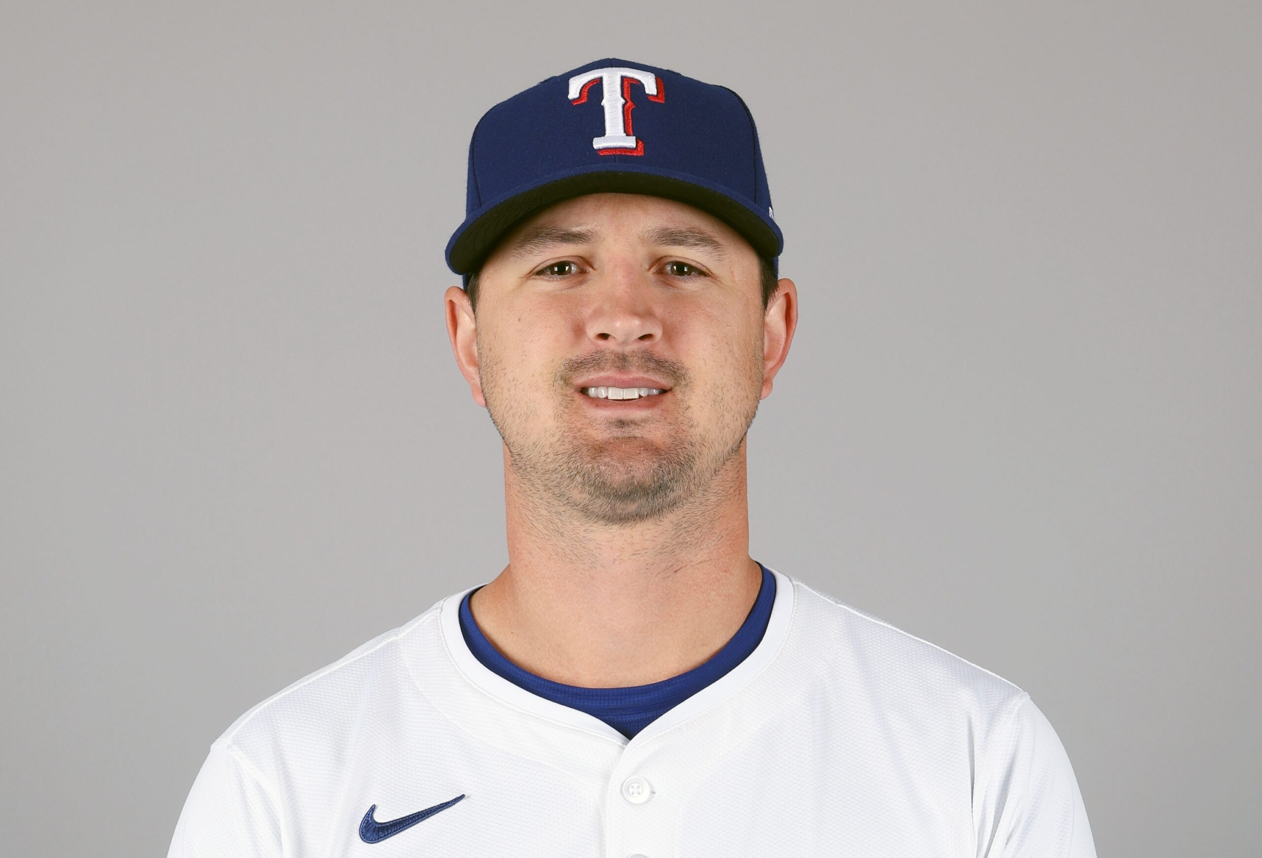 Rangers Blank Angels, Reclaim First in A.L. West - D210SPORTS