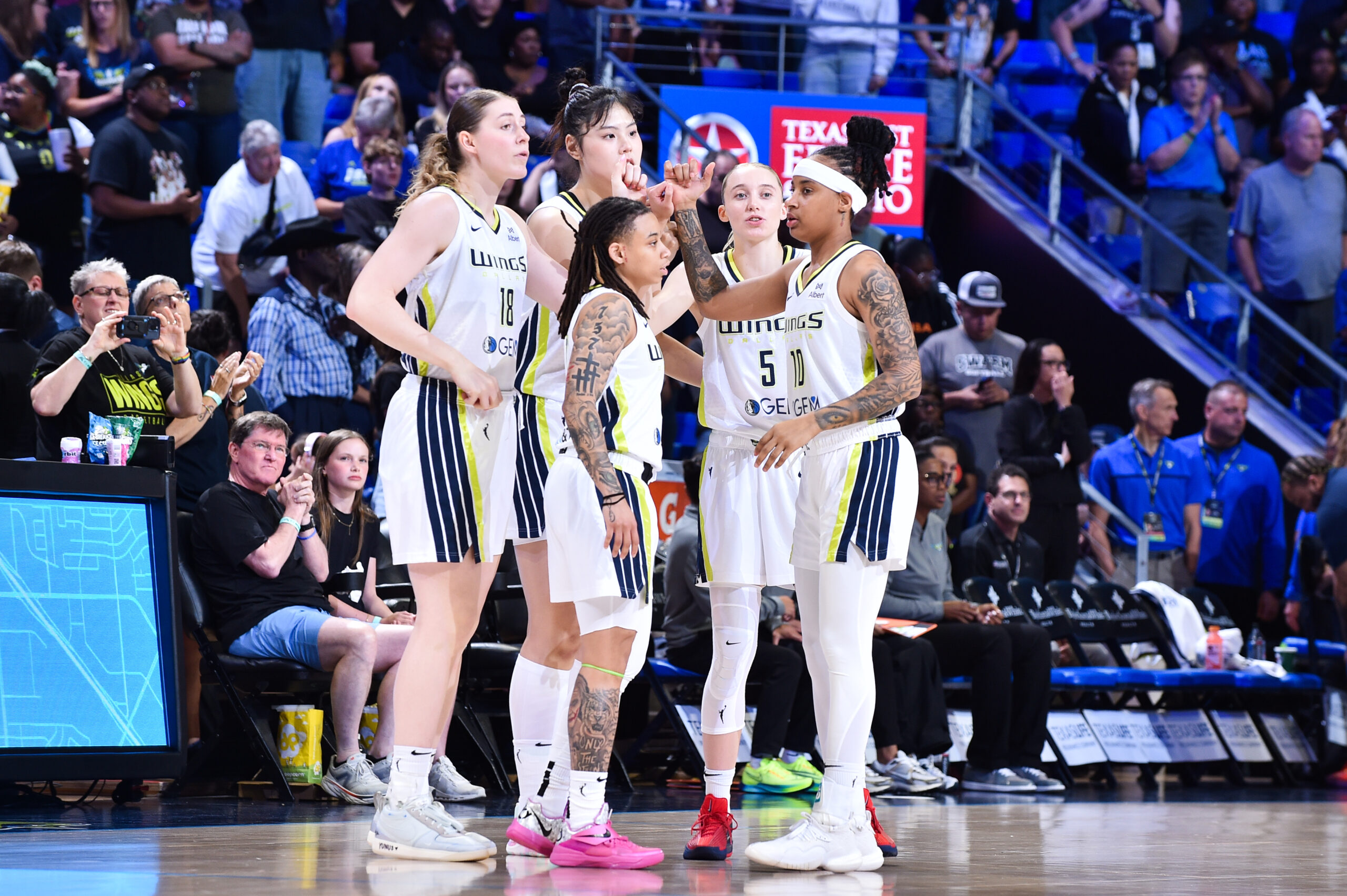 Aziah James Shines as Wings Hold Off Mercury in 98–89 Victory - D210SPORTS